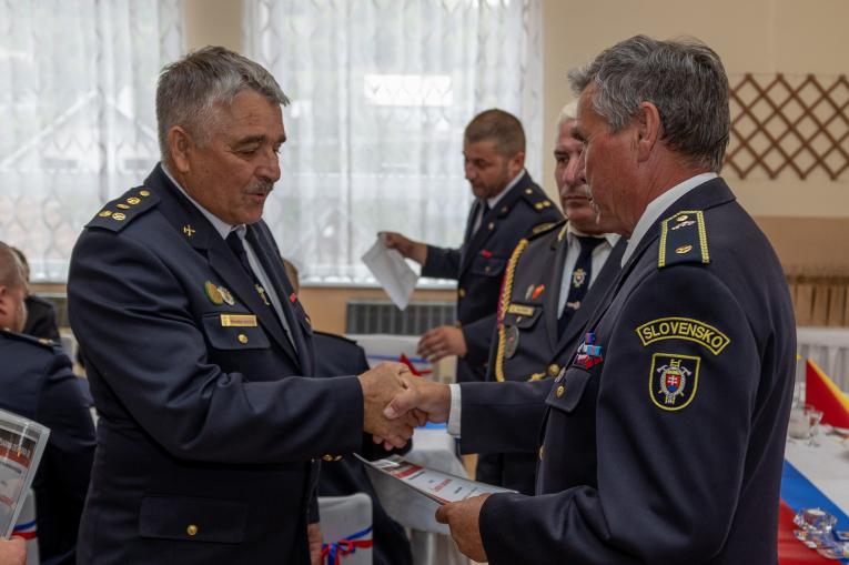 100. výročie založenia Dobrovoľného hasičského zboru Obce Divina ...