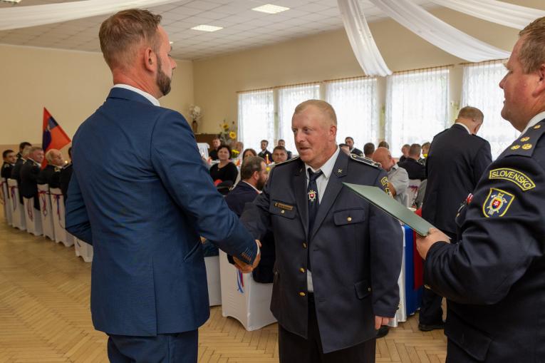 100. výročie založenia Dobrovoľného hasičského zboru Obce Divina ...